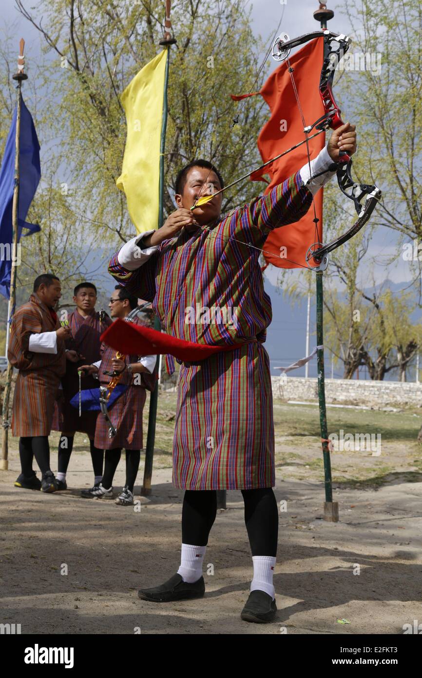 Bhutan district of Paro Paro men practising traditional archery with ...