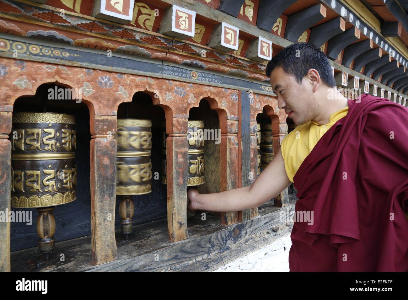 Bhutan thimphu changangkha monastery prayers hi-res stock photography ...