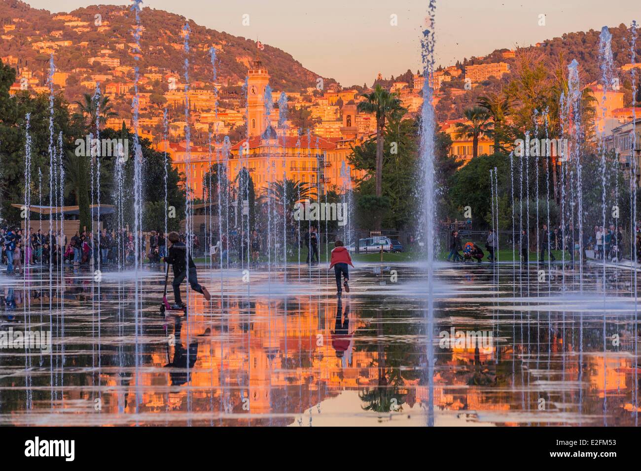 Promenade du paillon nice france hi-res stock photography and images ...