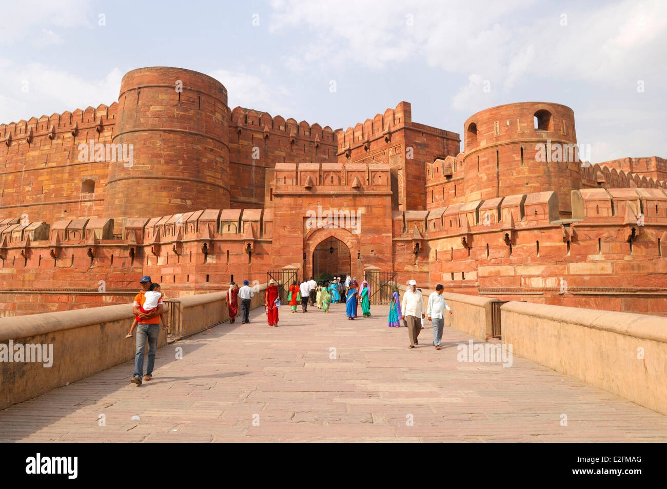 Agra fort main gate hi-res stock photography and images - Alamy