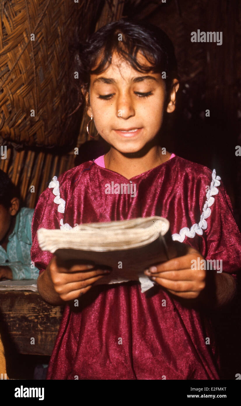 Iraqi Girl High Resolution Stock Photography and Images - Alamy