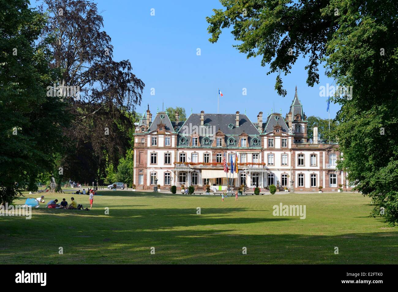 Castle strasbourg hi-res stock photography and images - Alamy