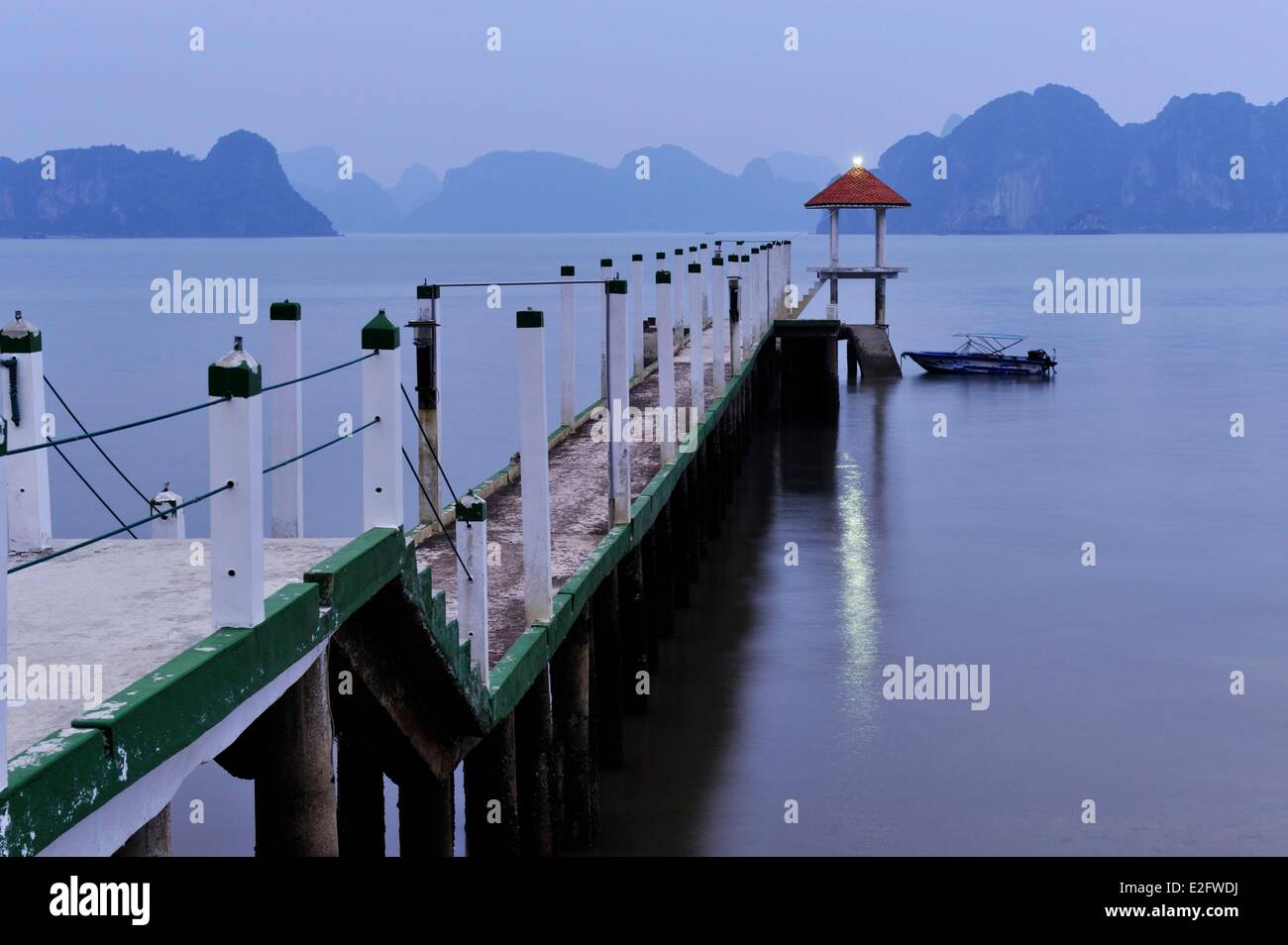 Vietnam Quang Ninh Province Halong Bay listed as World Heritage by ...
