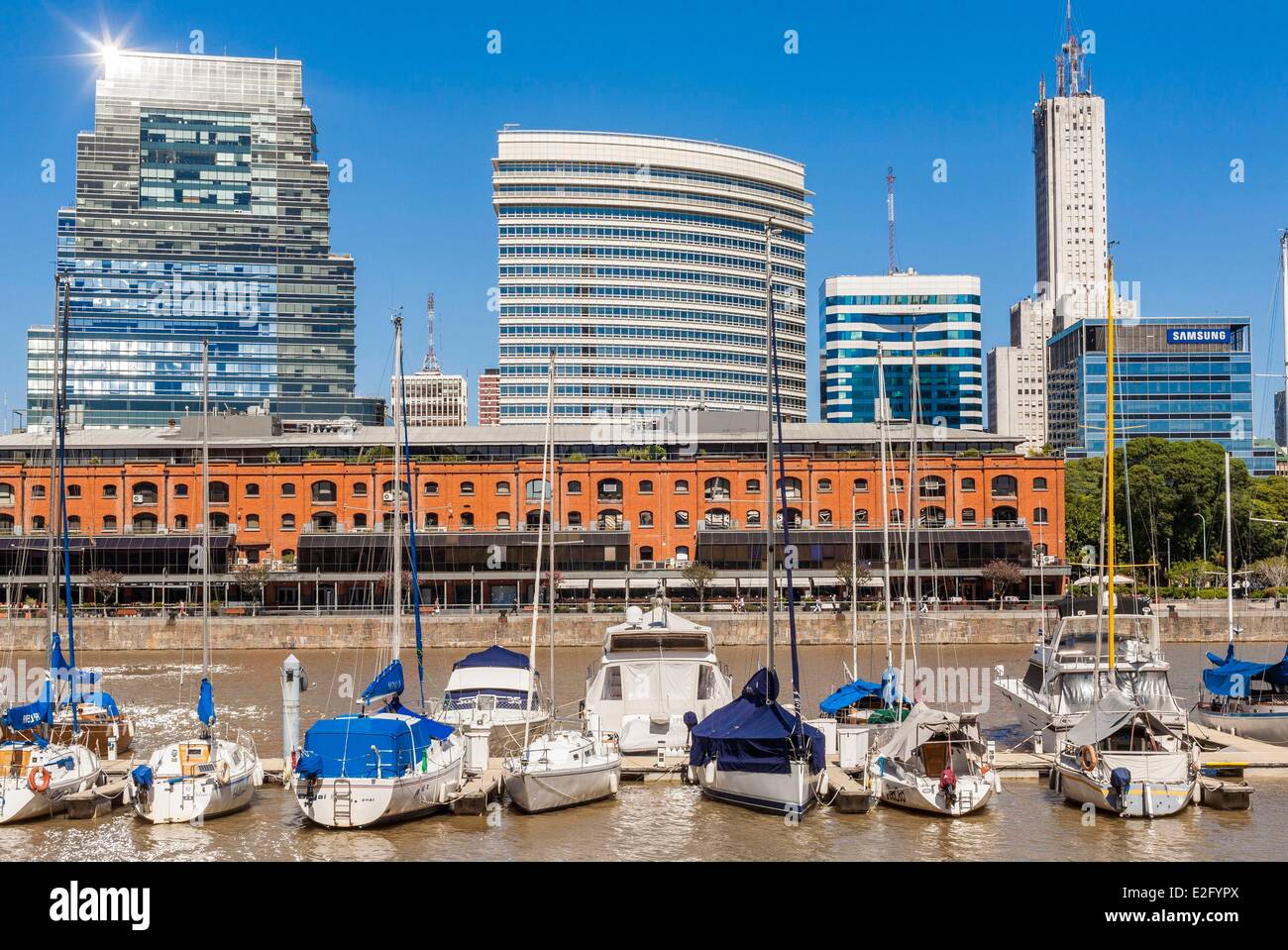 2000s architecture hi-res stock photography and images - Alamy