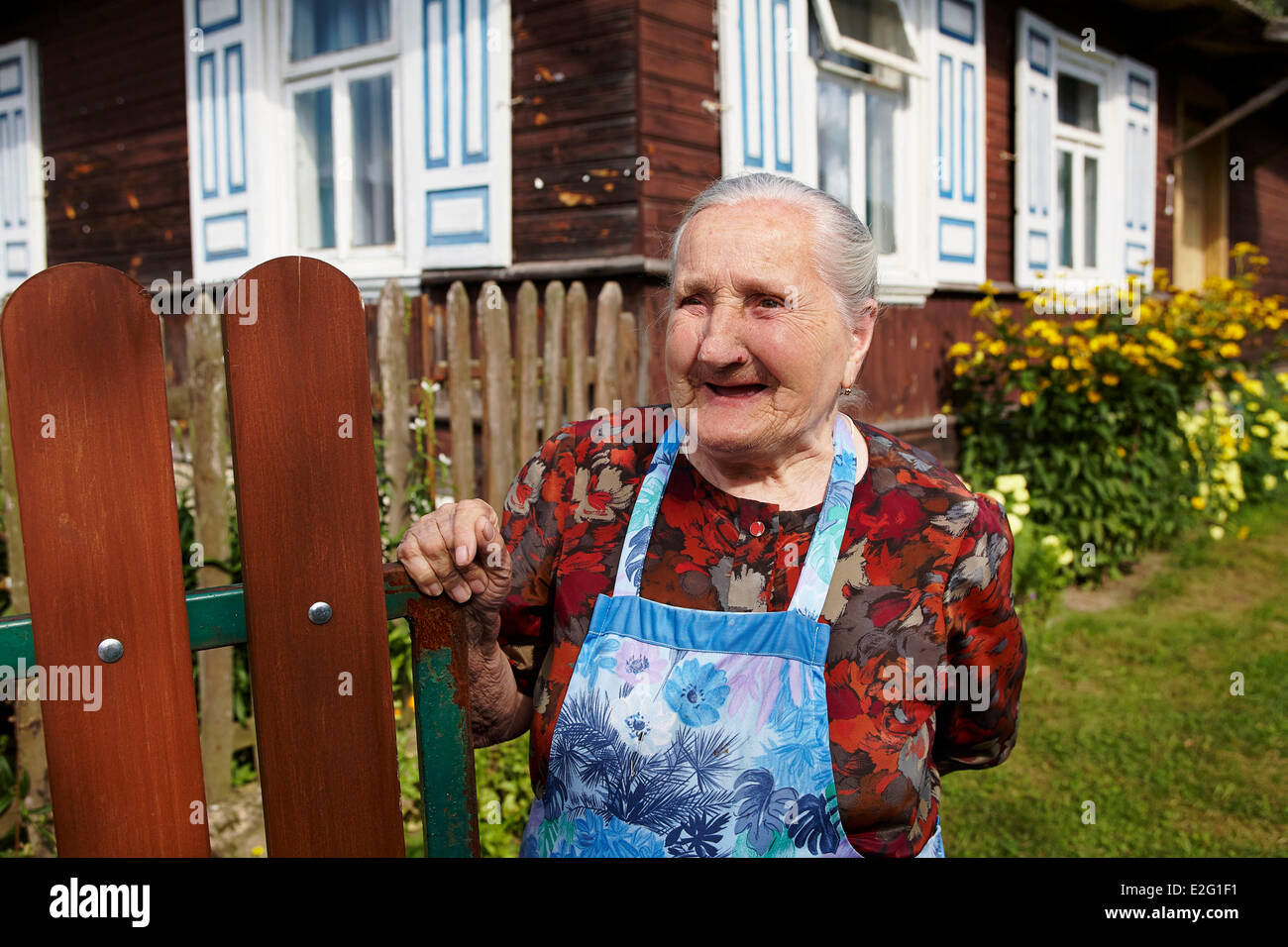 Old woman building hi-res stock photography and images - Alamy