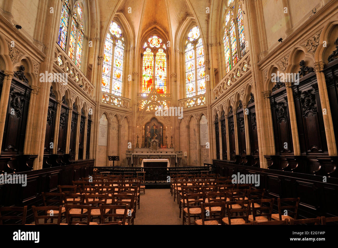 Axial architecture hi-res stock photography and images - Alamy