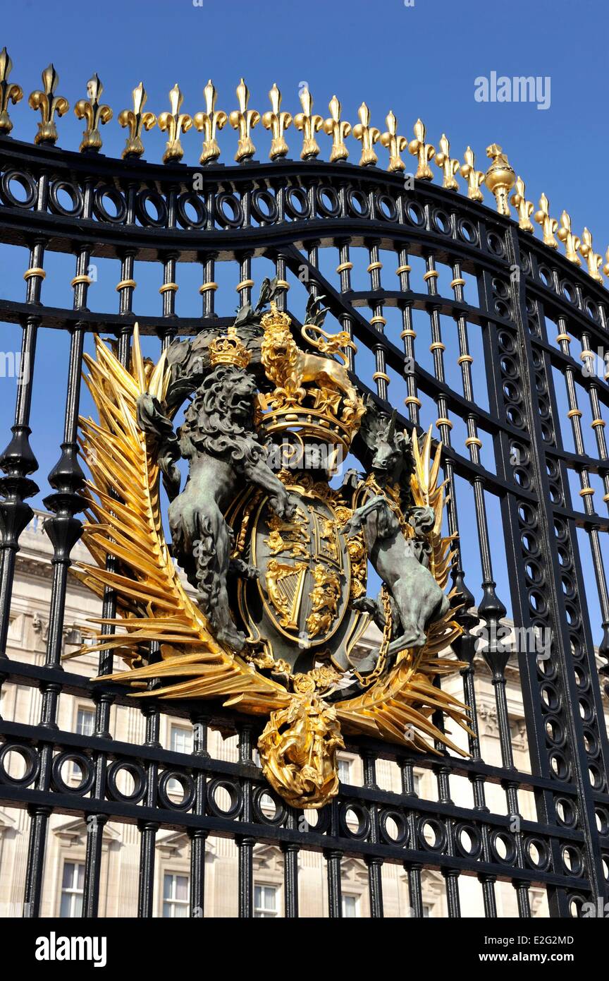 Buckingham palace facade hi-res stock photography and images - Alamy