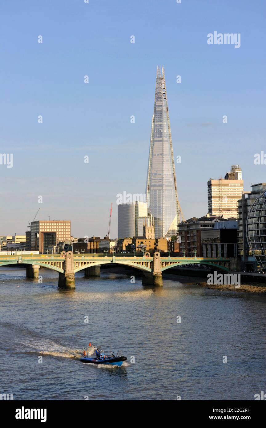 United Kingdom London Southwark London Bridge the Southwark cathedral ...