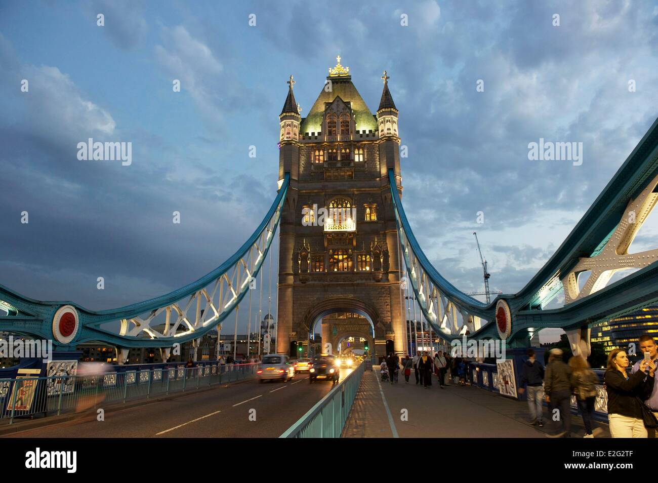 United Kingdom London Tower Bridge lift bridge crossing the Thames ...