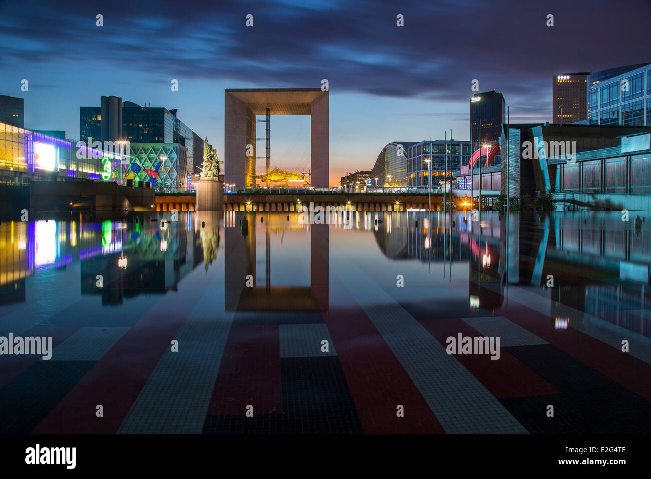 La Grande Arche de la Defense, and the modern buildings of La Defense ...
