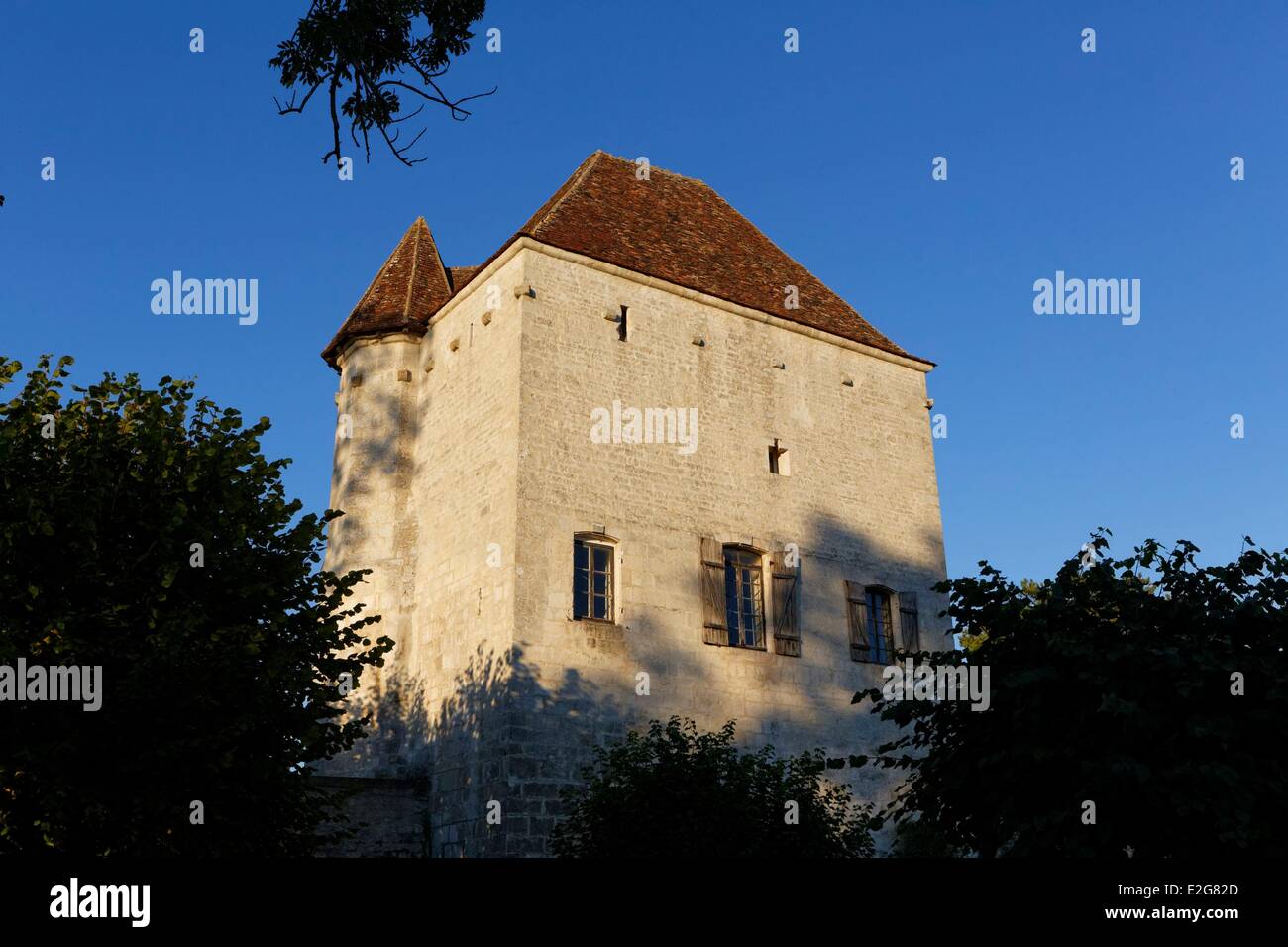 Cravant yonne hi-res stock photography and images - Alamy