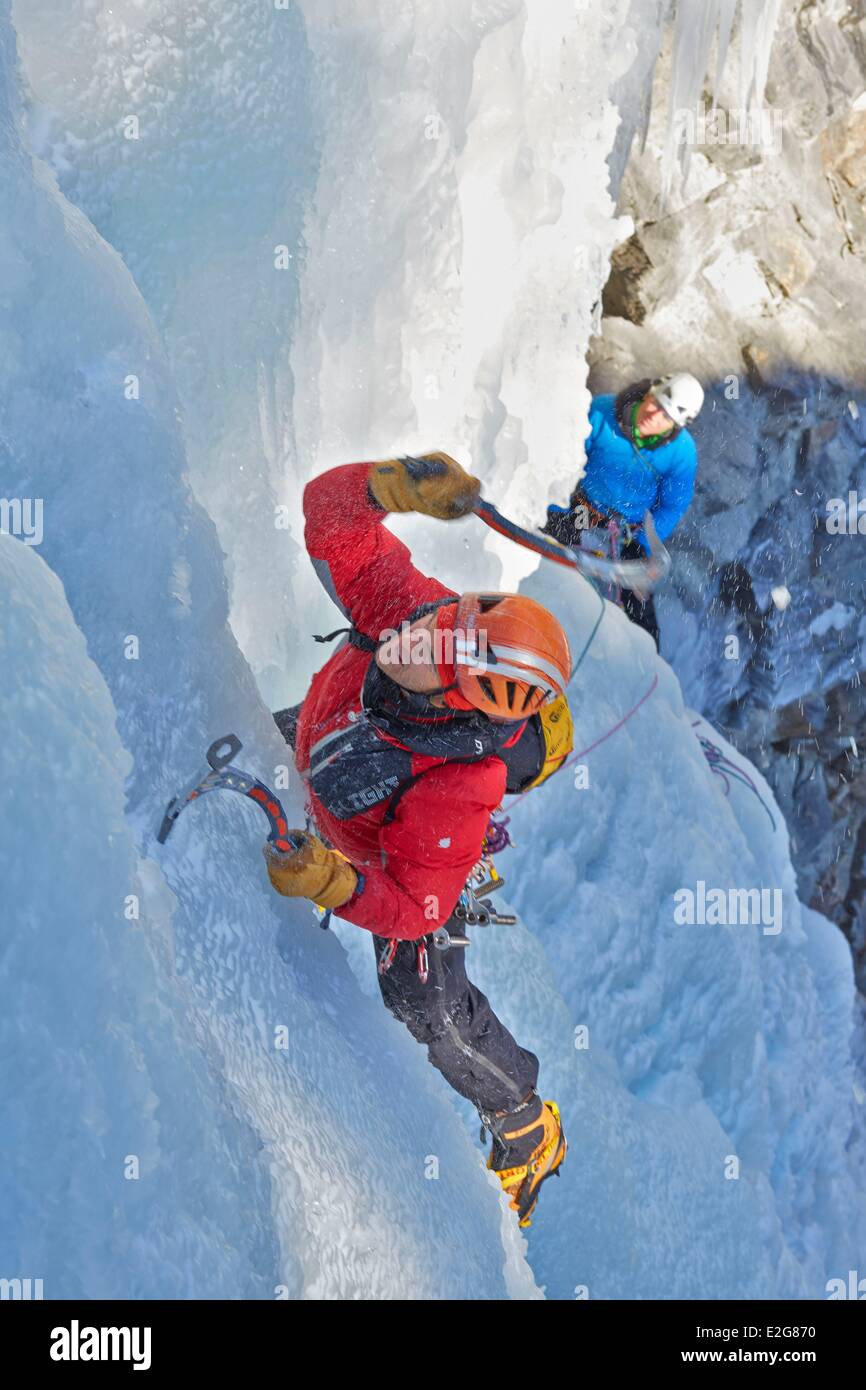 Mountaineer climbing icefall hi-res stock photography and images - Alamy