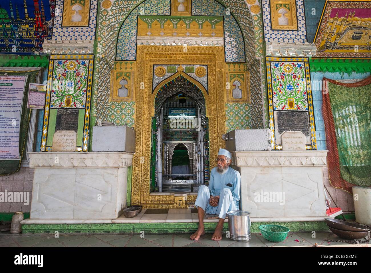 India Rajasthan State Jhalawar muslim shrine close to Gagron fort Stock ...