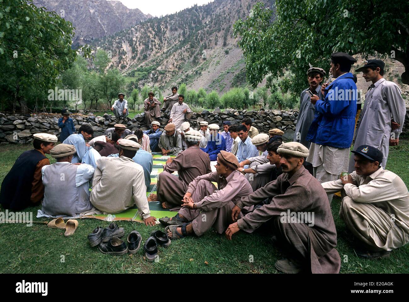 Pakistan Khyber Pakhtunkhwa Kalash valleys Bumburet valley meeting of ...