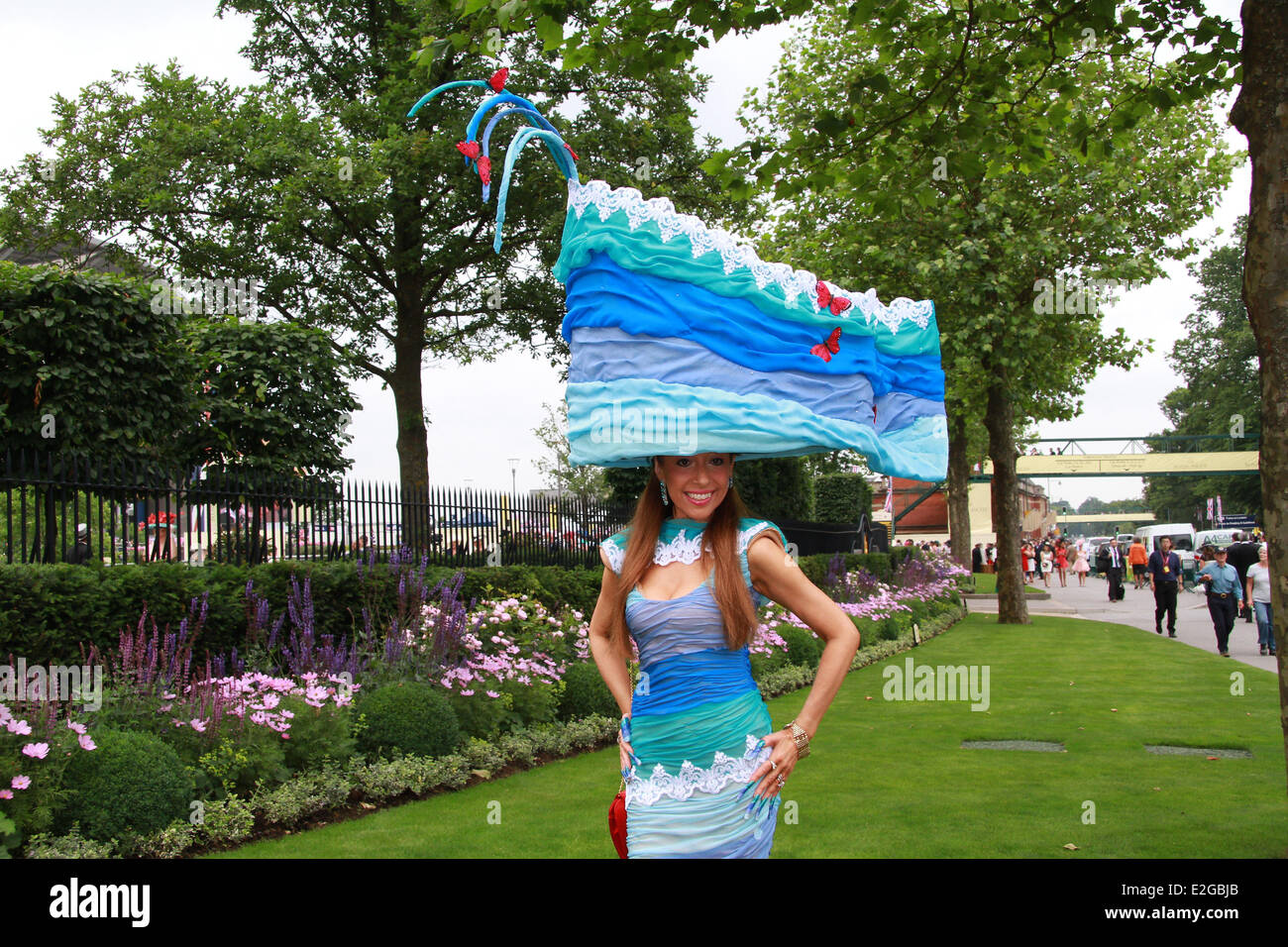 Tracy rose at royal ascot hi-res stock photography and images - Alamy
