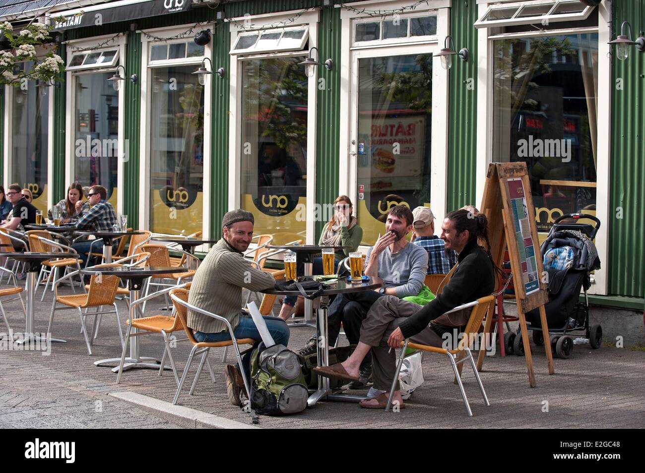 Iceland Reykjavik downtown cafes and bars Stock Photo - Alamy