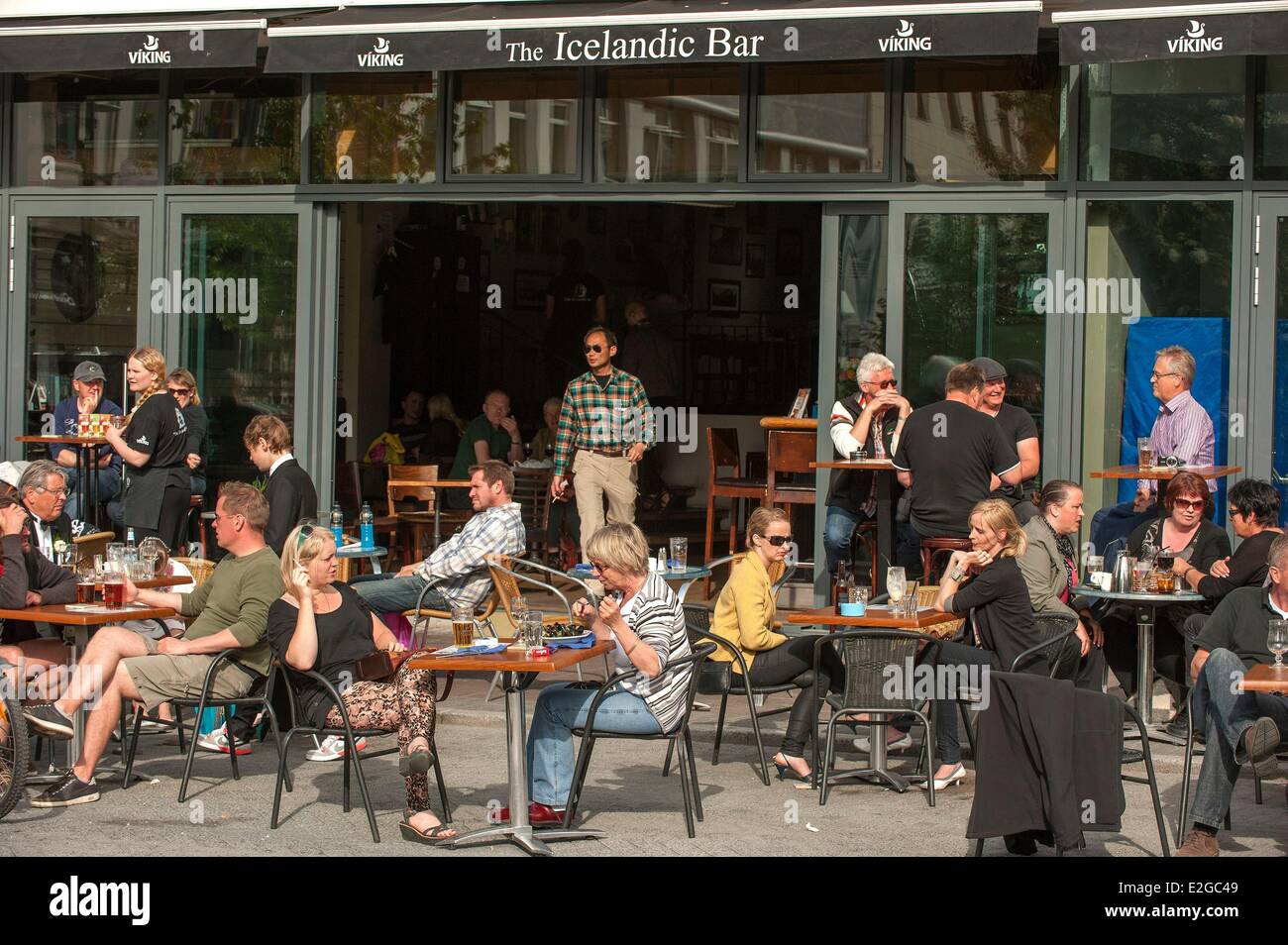 Iceland Reykjavik downtown cafes and bars Stock Photo - Alamy