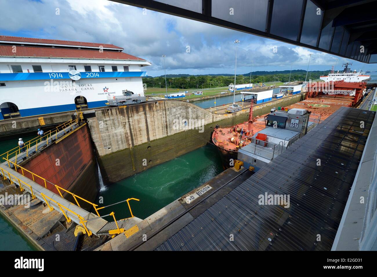 Panama gatun locks hi-res stock photography and images - Alamy