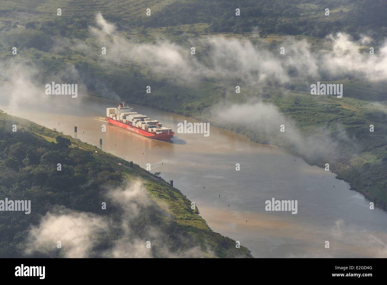 Panama Panama Canal a Panamax container cargo uses Gaillard cut (or ...