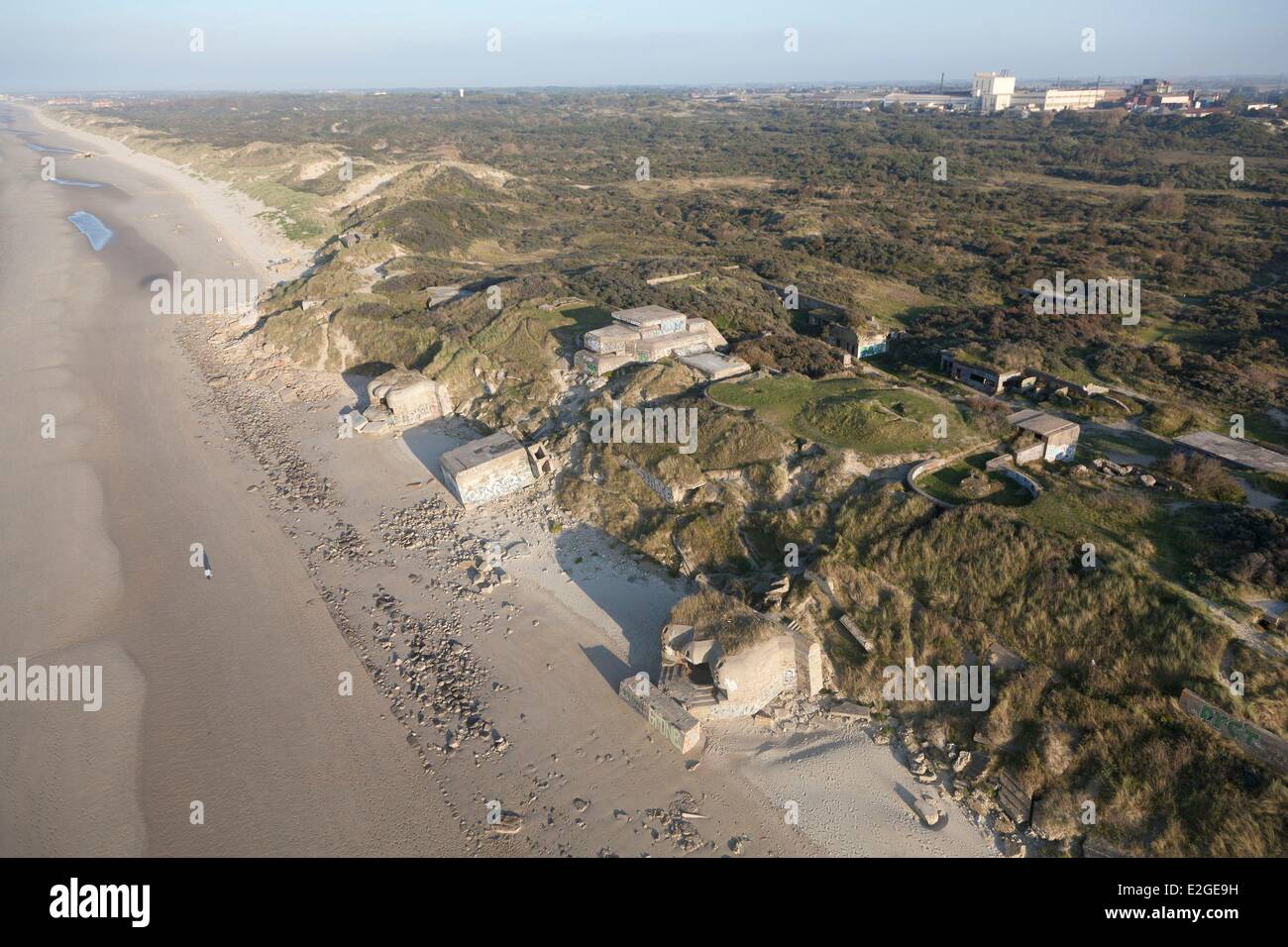 Blockhouse world war on beach hi-res stock photography and images - Alamy