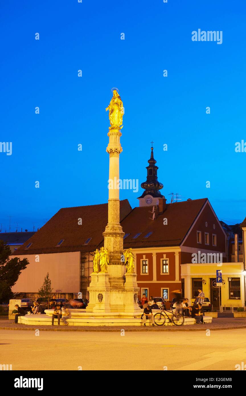 Croatia Zagreb Kaptol district cathedral square Stock Photo - Alamy