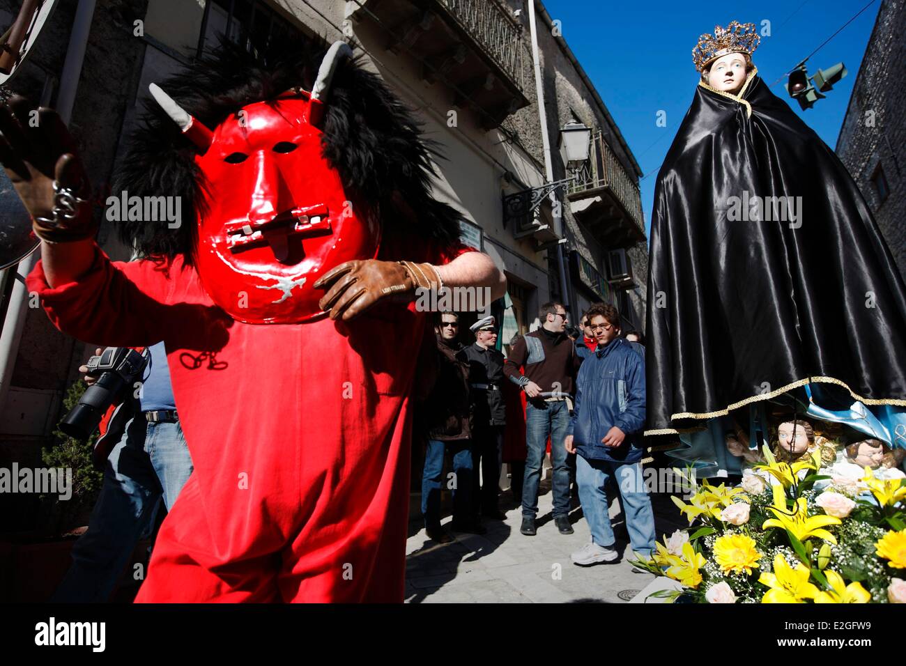 Virgin dance hi-res stock photography and images - Alamy