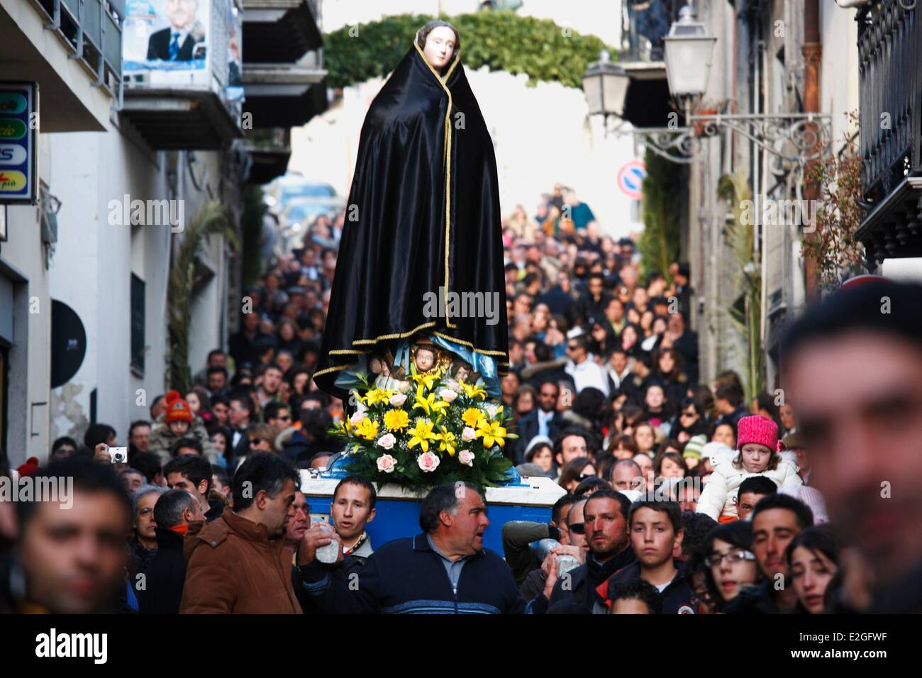 Virgin dance hi-res stock photography and images - Alamy