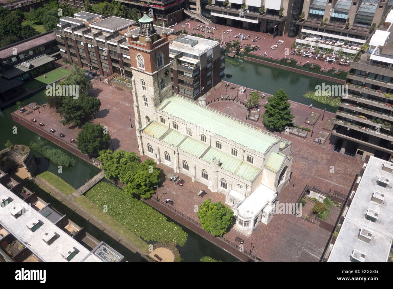 City of London St Giles church Cripplegate parish church for Barbican ...