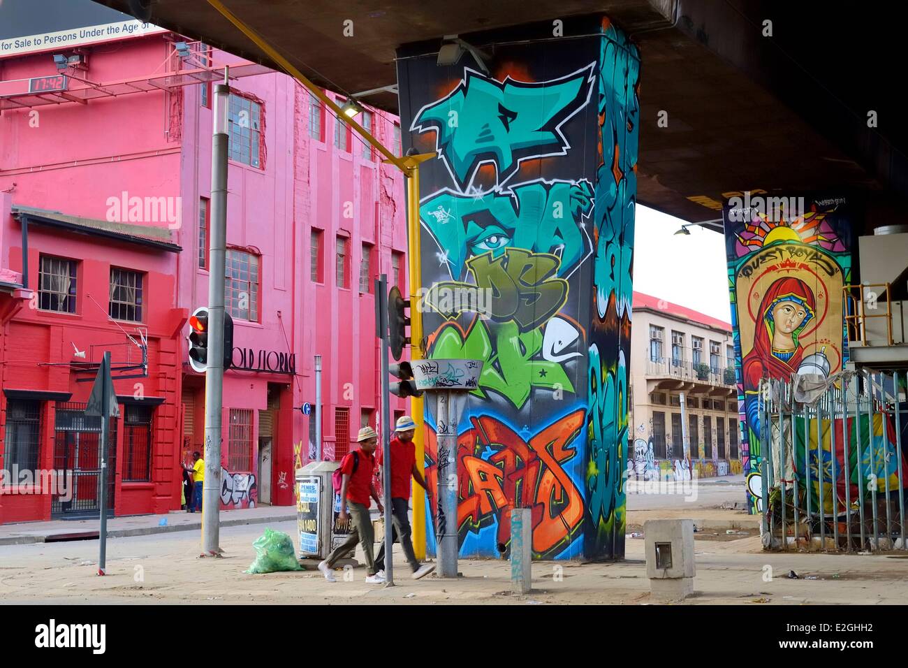 South africa mural graffiti hi-res stock photography and images - Alamy