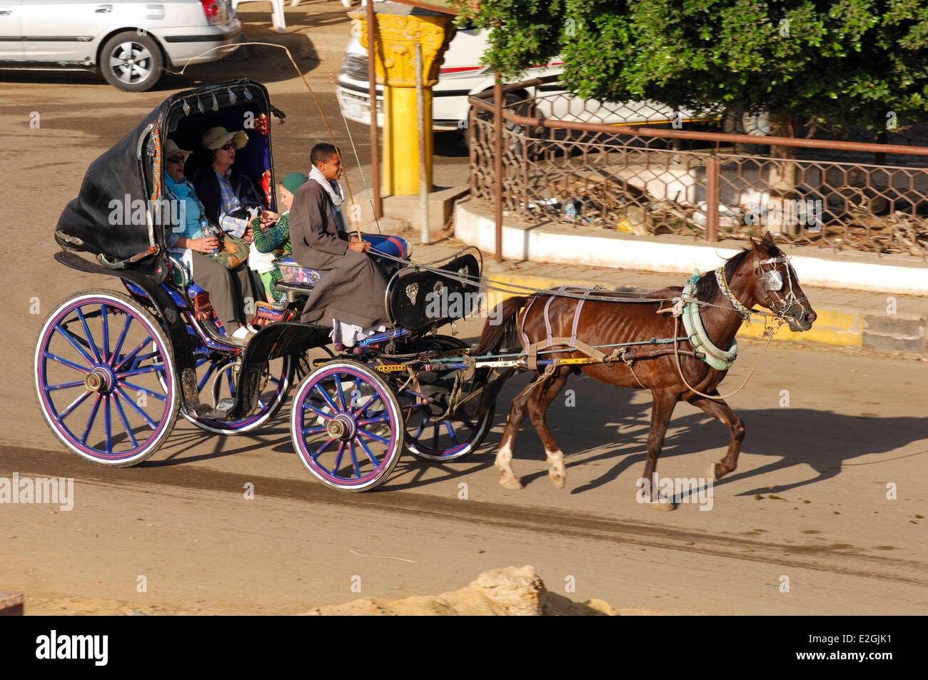 Two wheel carriage hi-res stock photography and images - Alamy