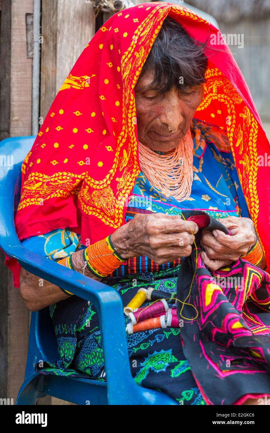 Guna people hi-res stock photography and images - Alamy