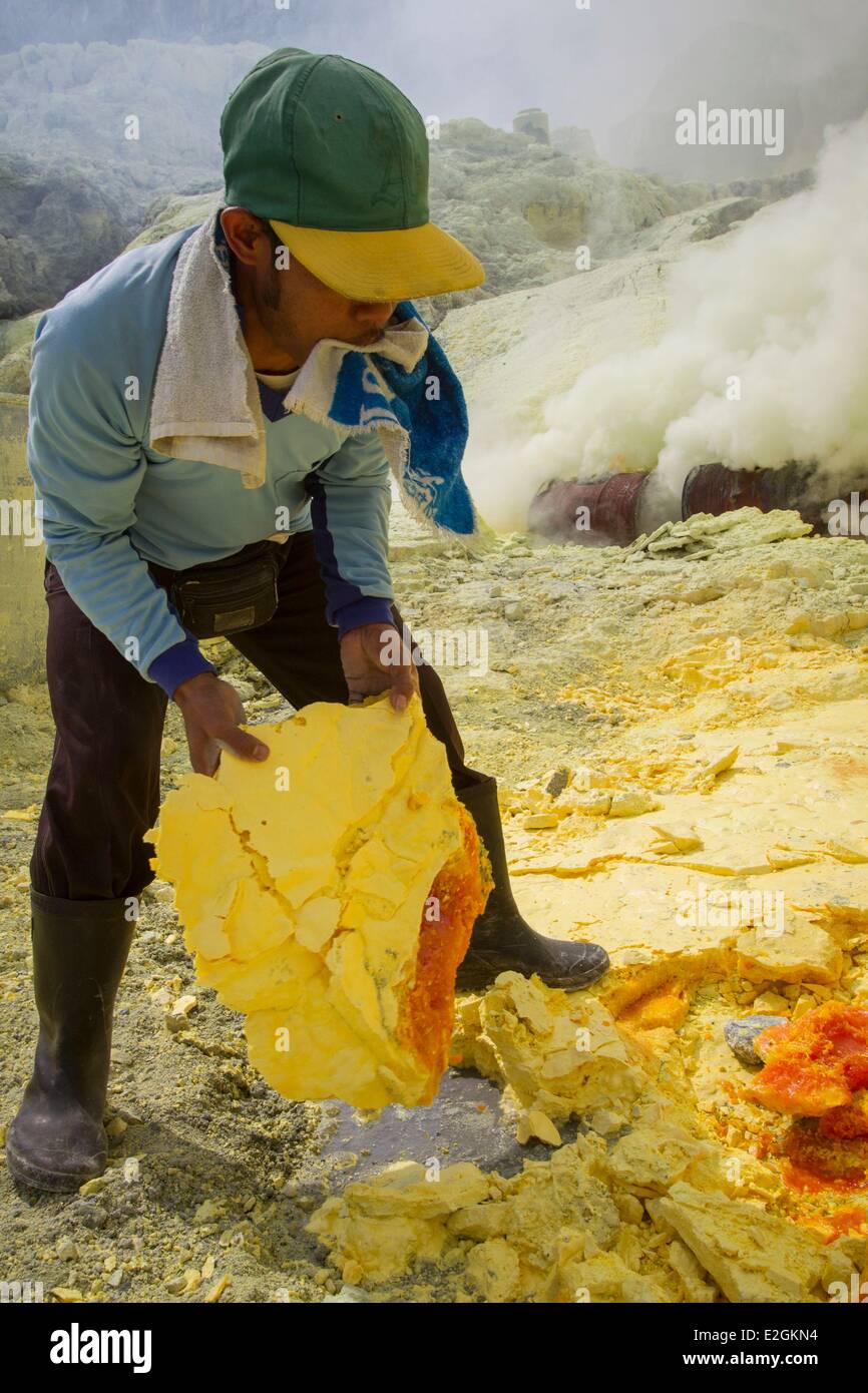 Indonesia Java Island East Java province Mining Sulfur by hand in Kawah ...