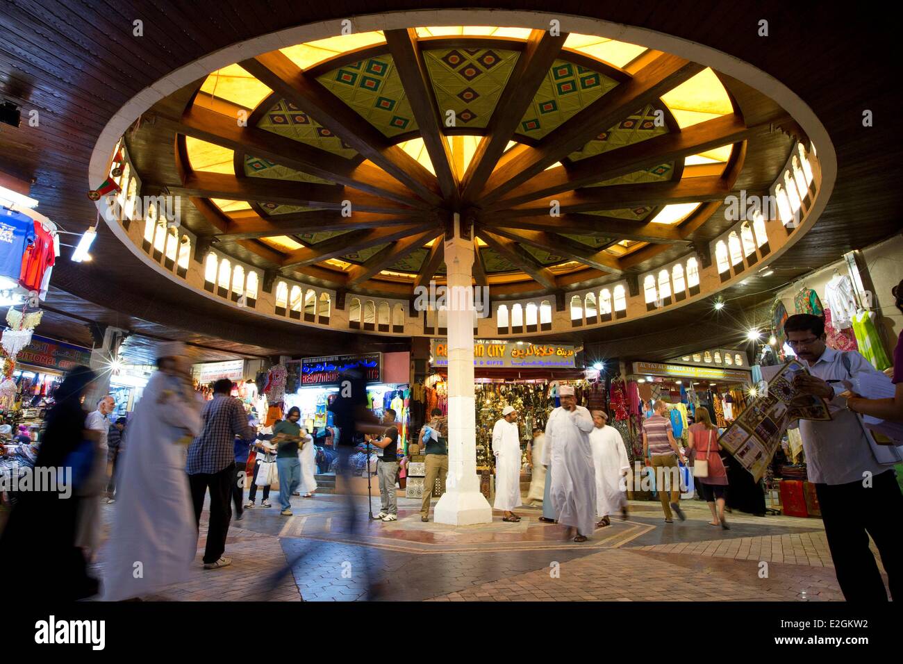 Mutrah souk muscat oman hi-res stock photography and images - Alamy