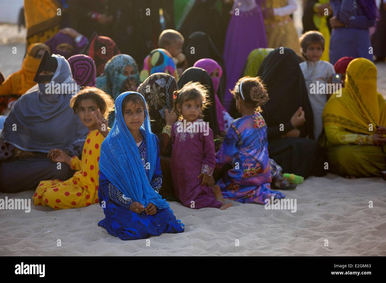 Oman desert children hi-res stock photography and images - Alamy