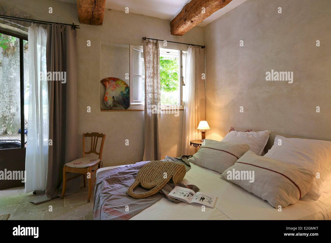 Le thor provence hi-res stock photography and images - Alamy