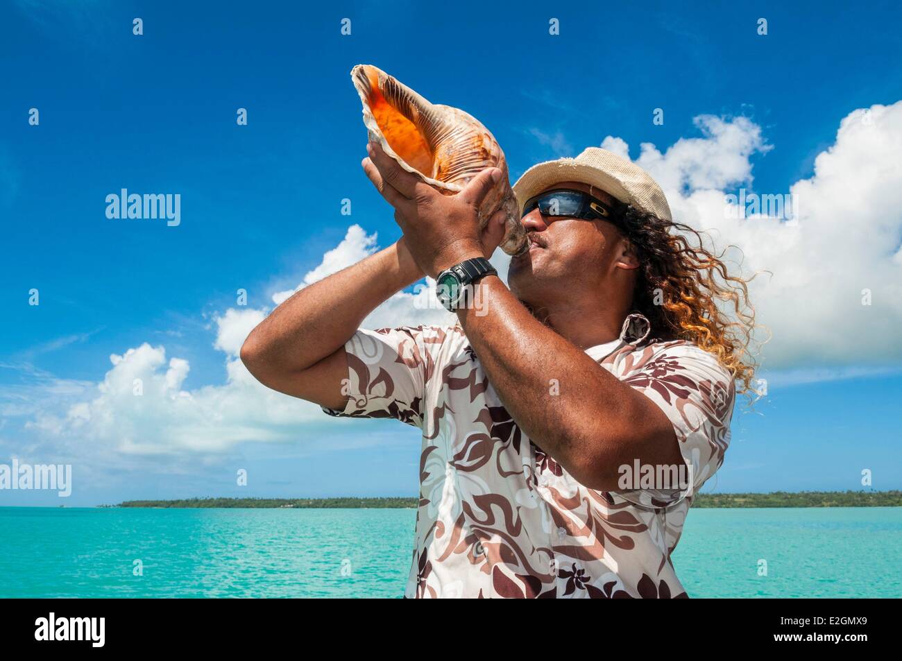 Pacific islands music hi-res stock photography and images - Alamy