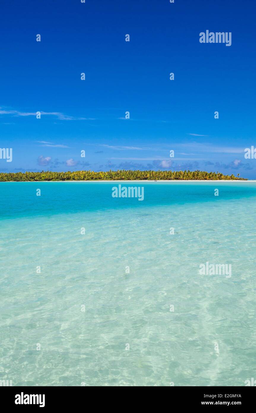 Cook Islands Aitutaki Island main lagoon Stock Photo - Alamy