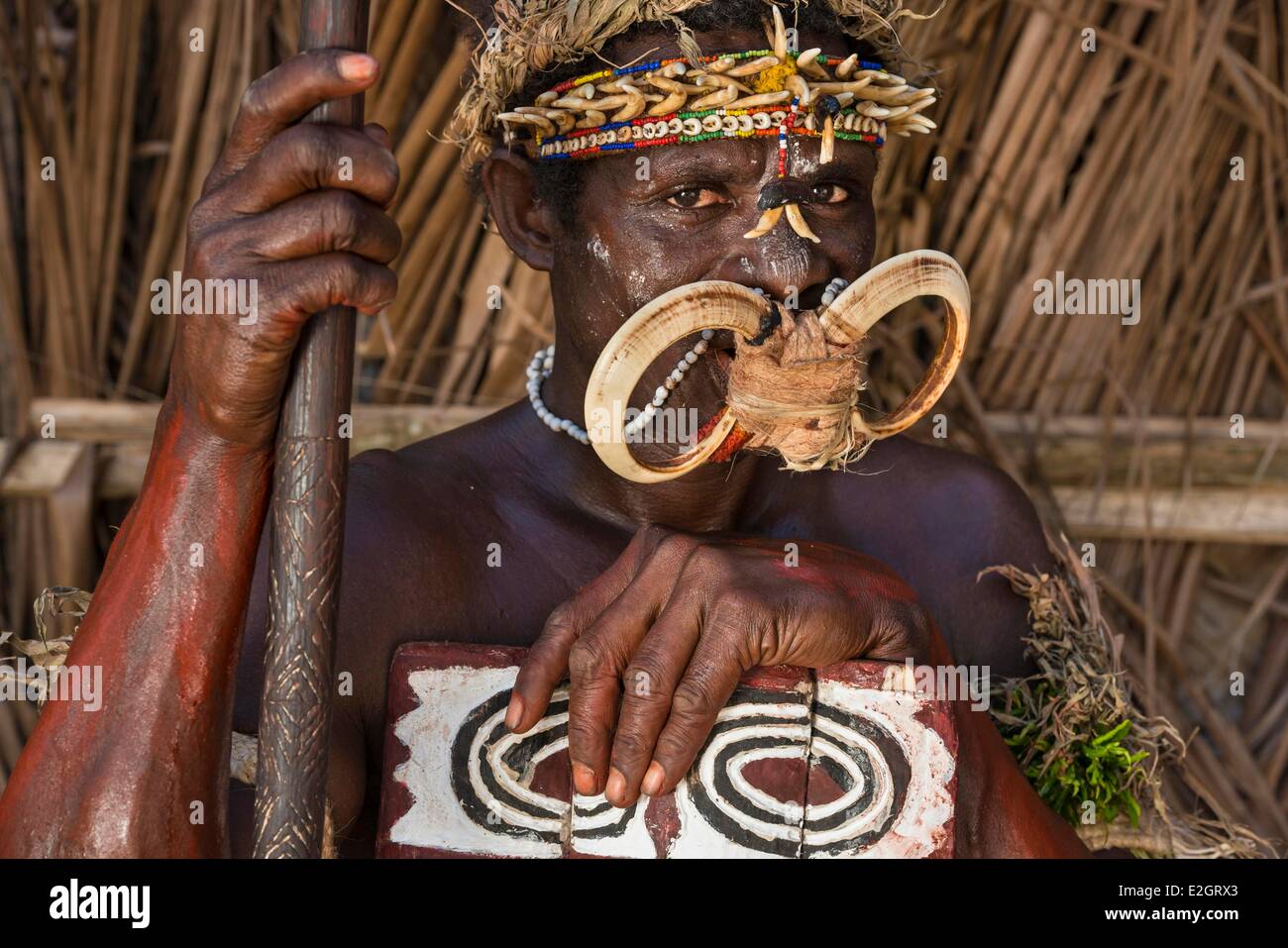 Papua new guinea mask festival rabaul High Resolution Stock Photography ...