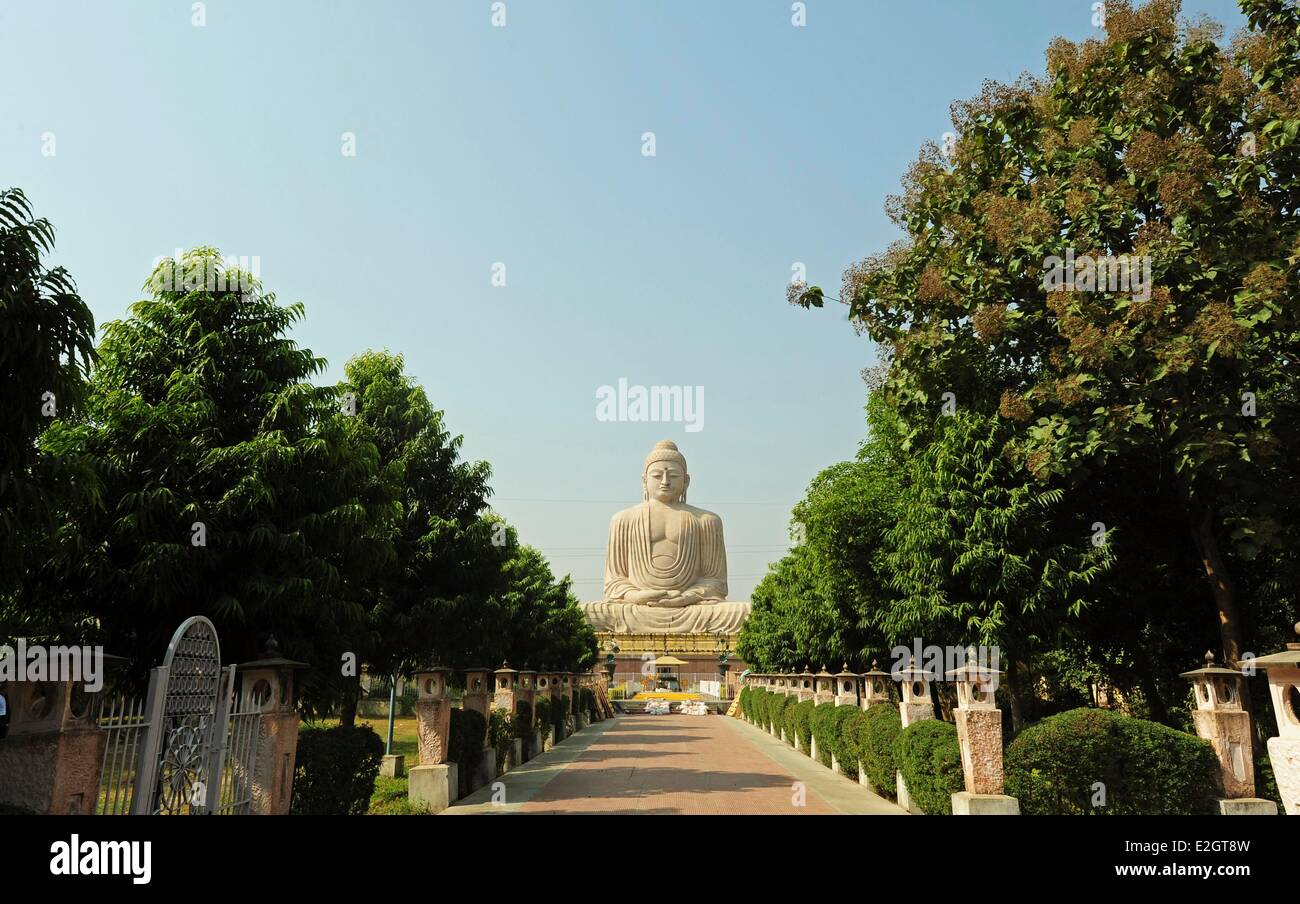 Buddha, statue, bodh gaya, bihar hi-res stock photography and images ...