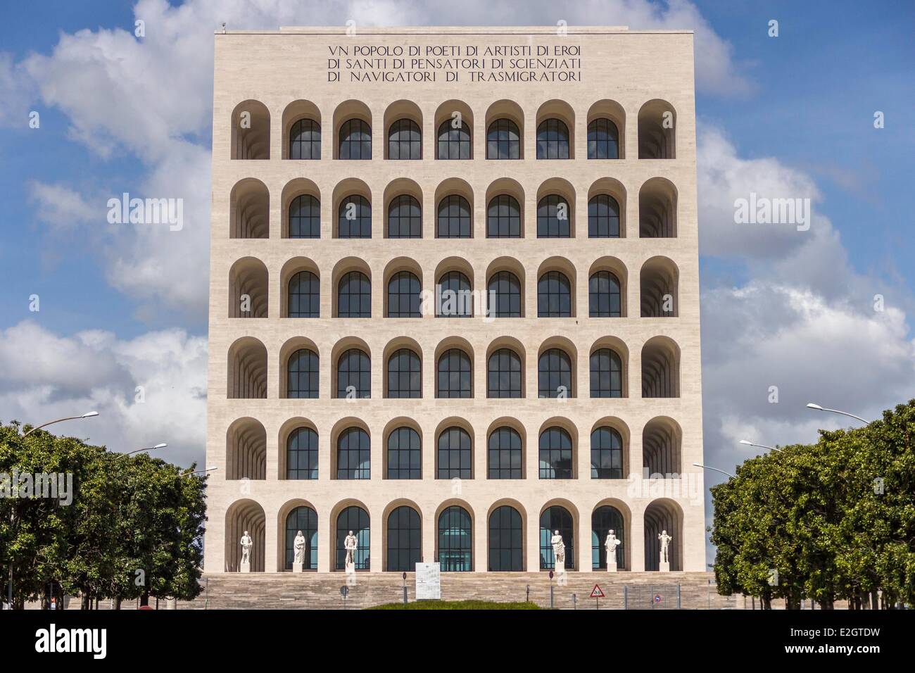Rome business district hi-res stock photography and images - Alamy