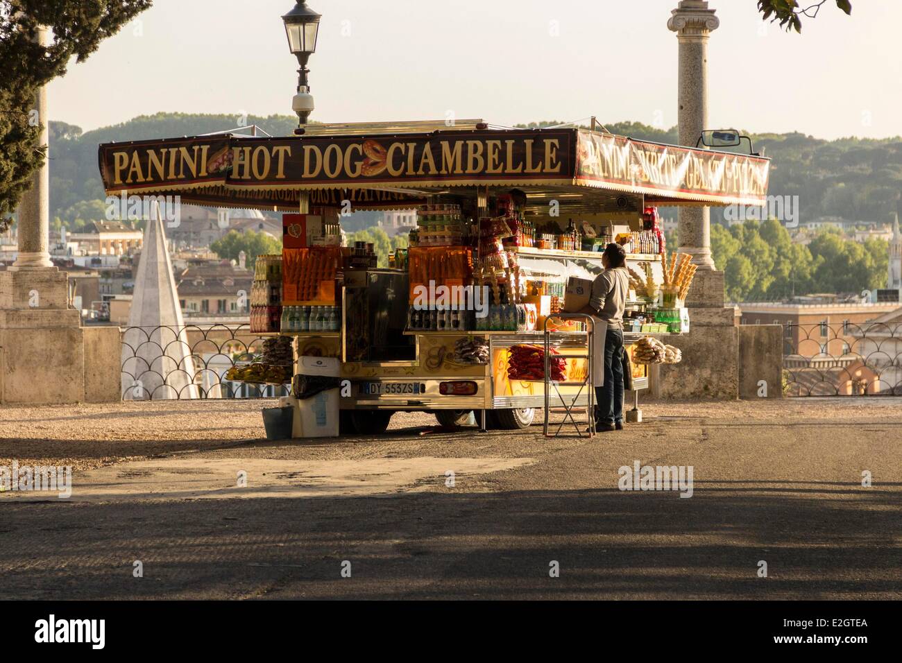 Italy Lazio Rome street trading on Mount Pincio Stock Photo - Alamy