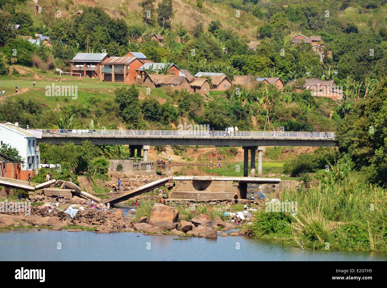Madagascar Central Highlands Ampefy broken and new bridge seen Lake ...