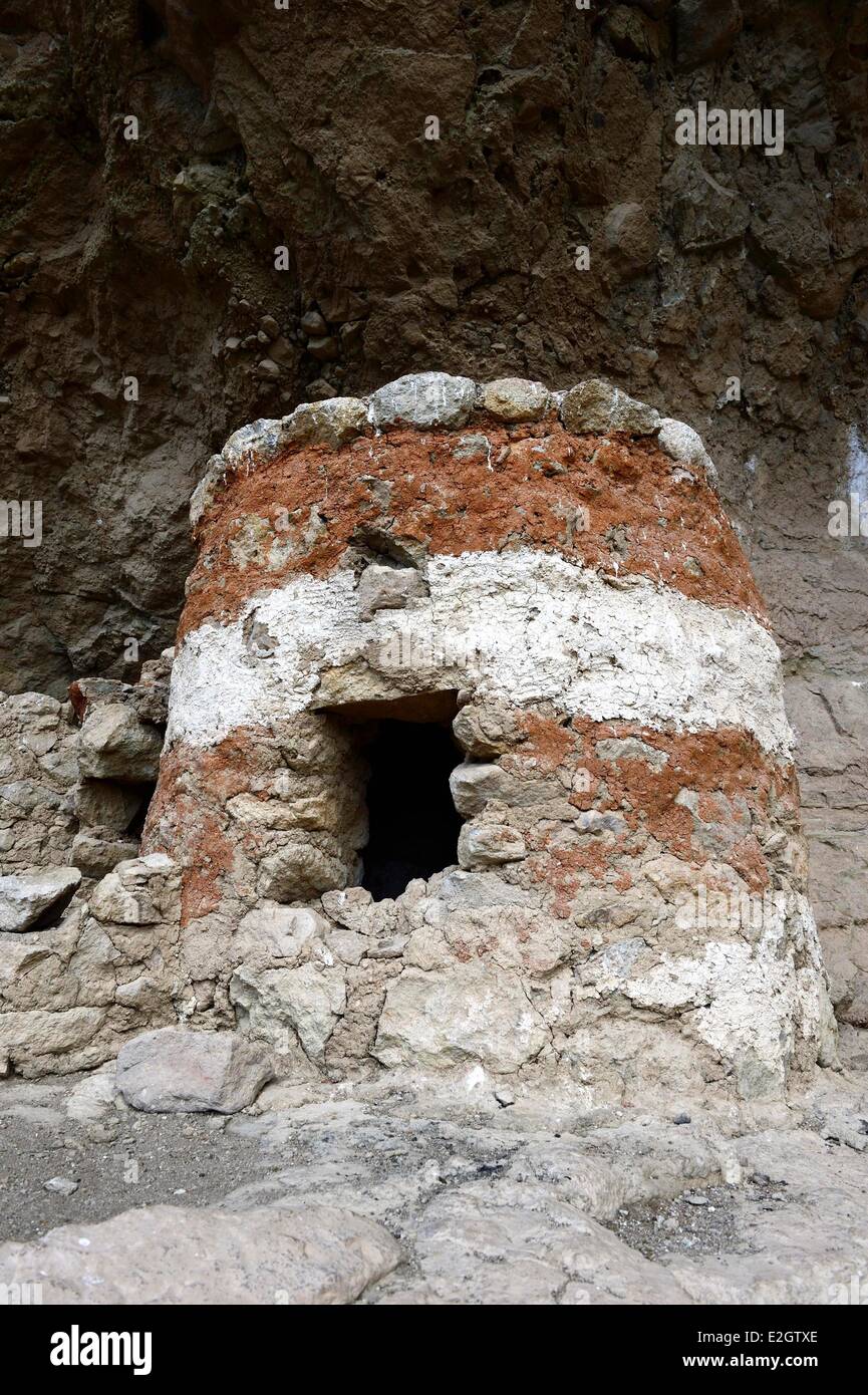 Peru Cuzco province Livitaca valley of Chinisiri whose caves contain an ...