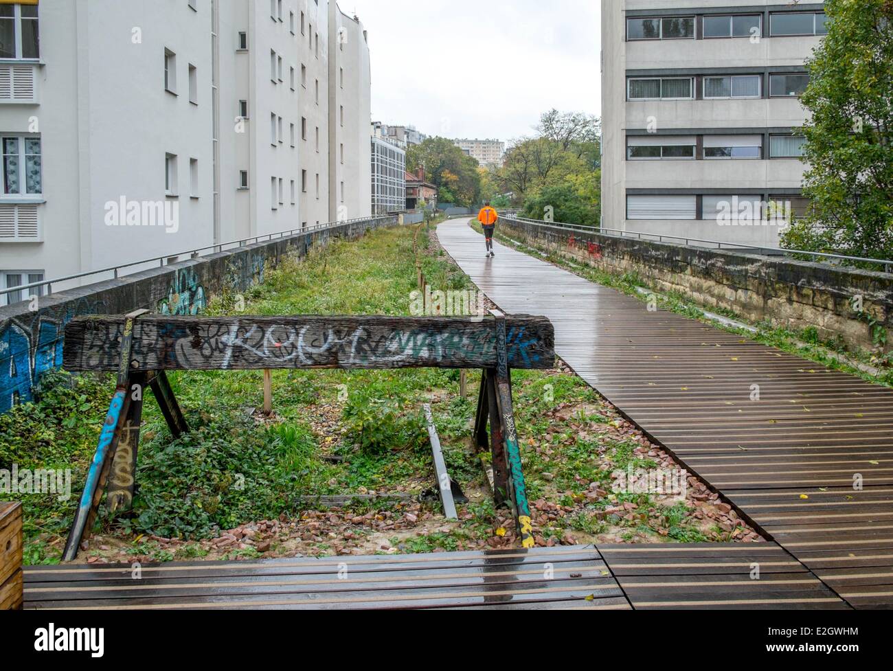 Golden arrow railway hi-res stock photography and images - Alamy