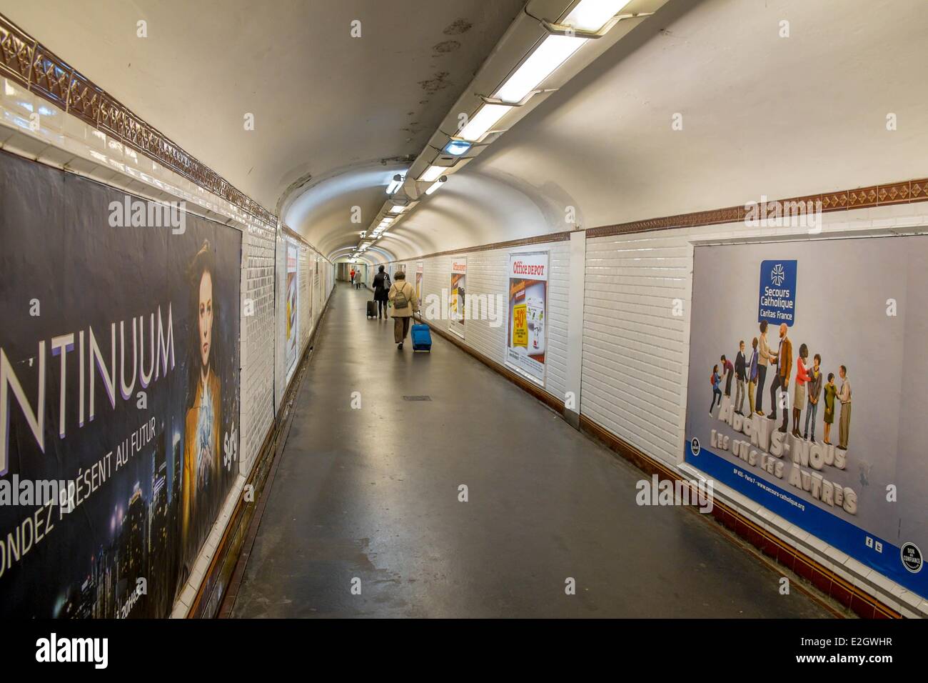 France Paris metro railway station Stock Photo - Alamy