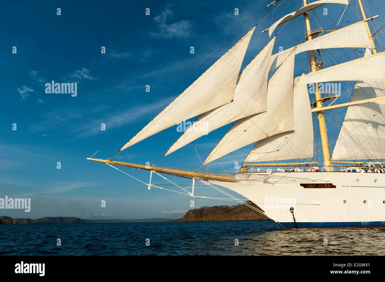 Star flyer sailing cruise ship hi-res stock photography and images - Alamy