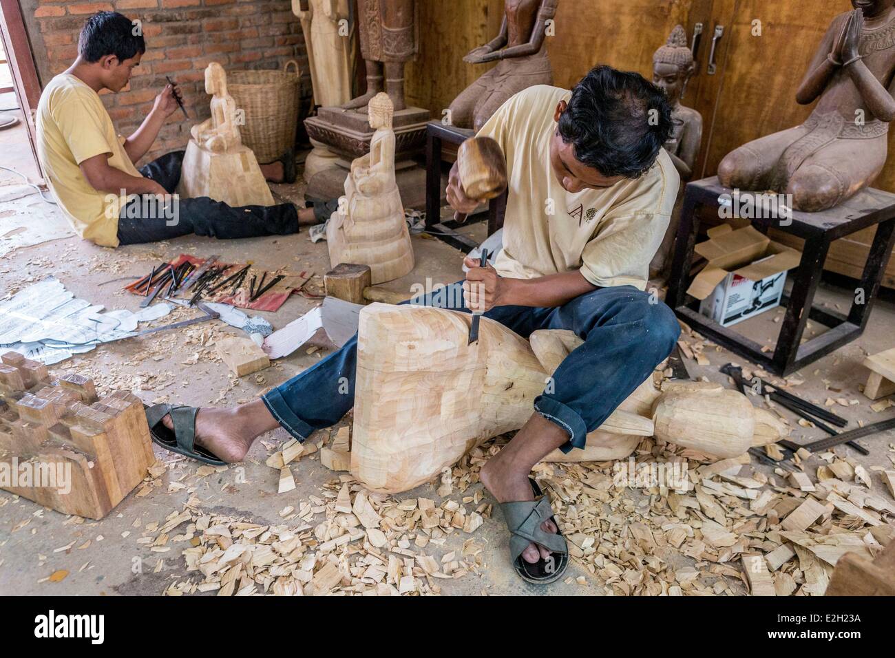 Cambodia handicrafts hi-res stock photography and images - Alamy
