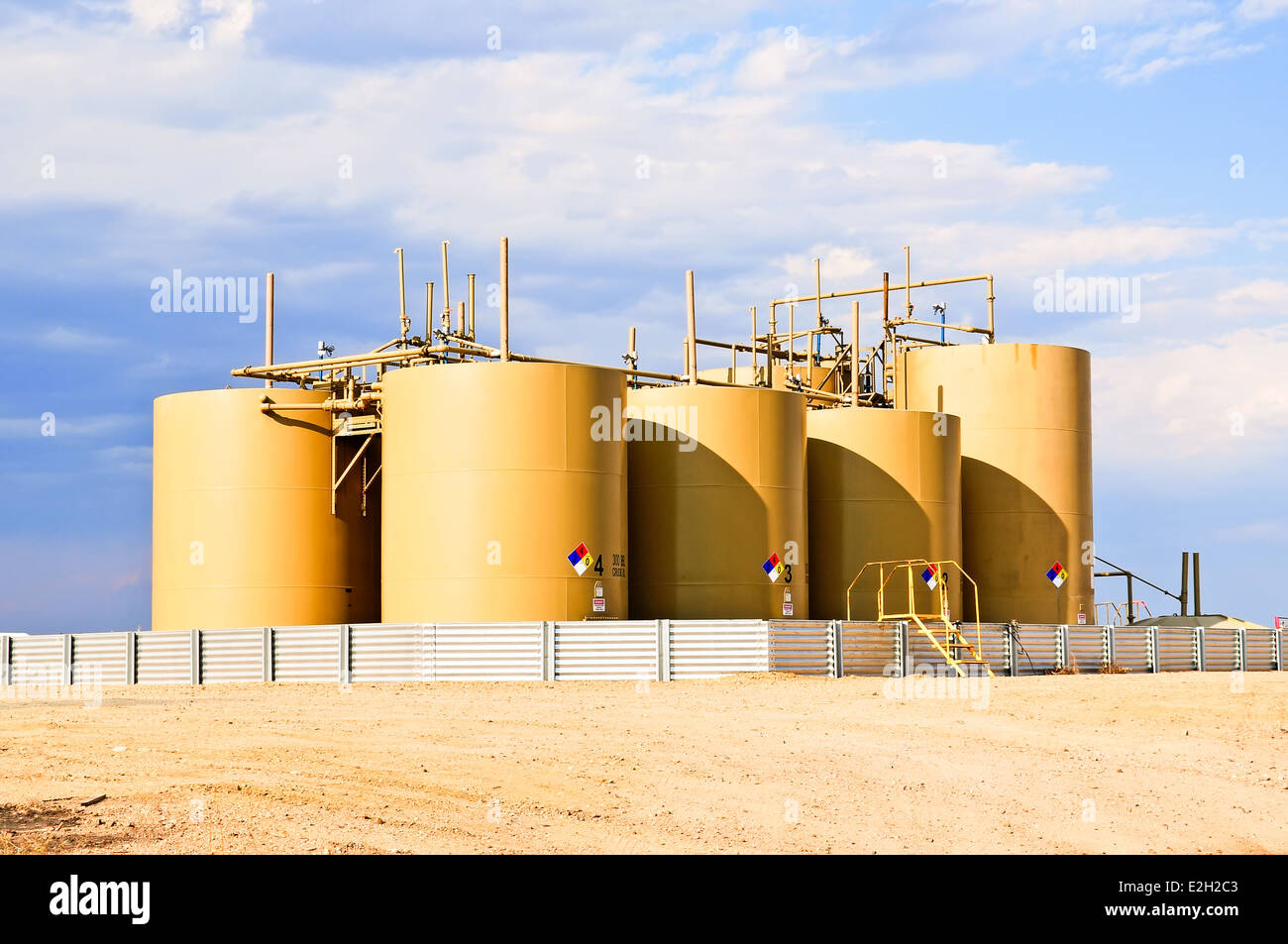 Oil storage tanks with stairs hi-res stock photography and images - Alamy