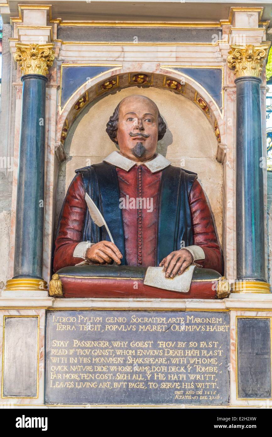 Shakespeare bust stratford church hi-res stock photography and images ...