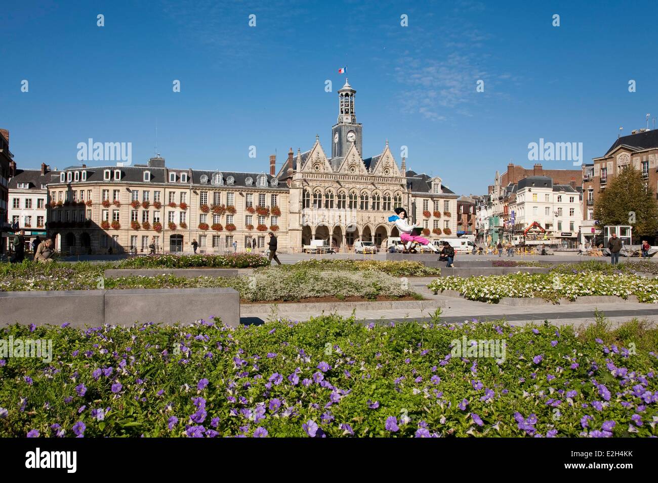 Saint quentin square hi-res stock photography and images - Alamy